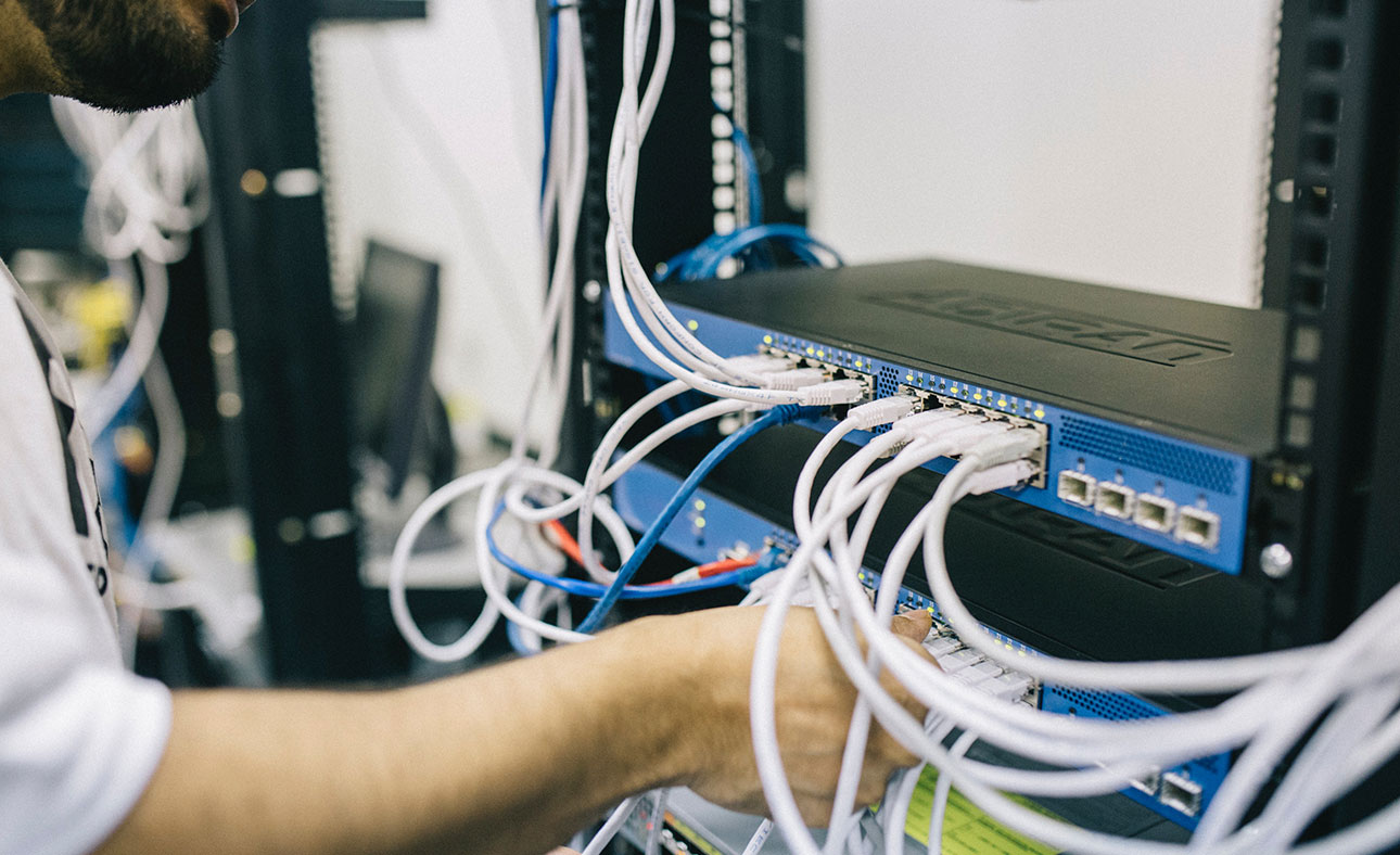 Infrastructure physique en informatique | ITI - Solutions TI